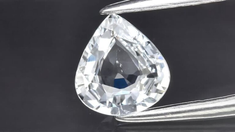 21 Types of Sapphires: Different Sapphire Colors & Origins